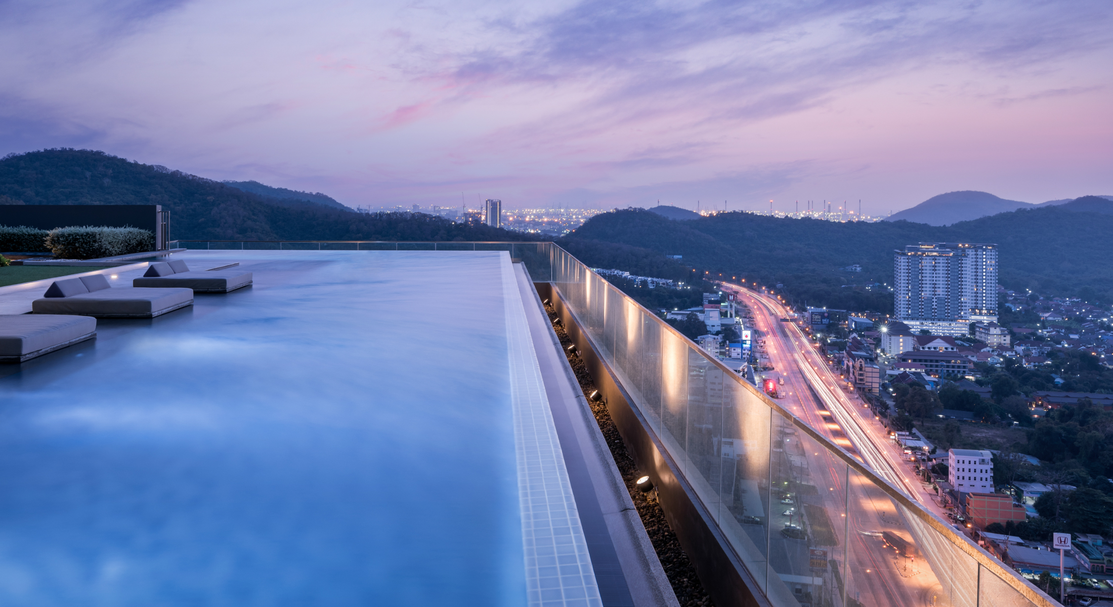 HAMPTON HOTEL & RESIDENCE