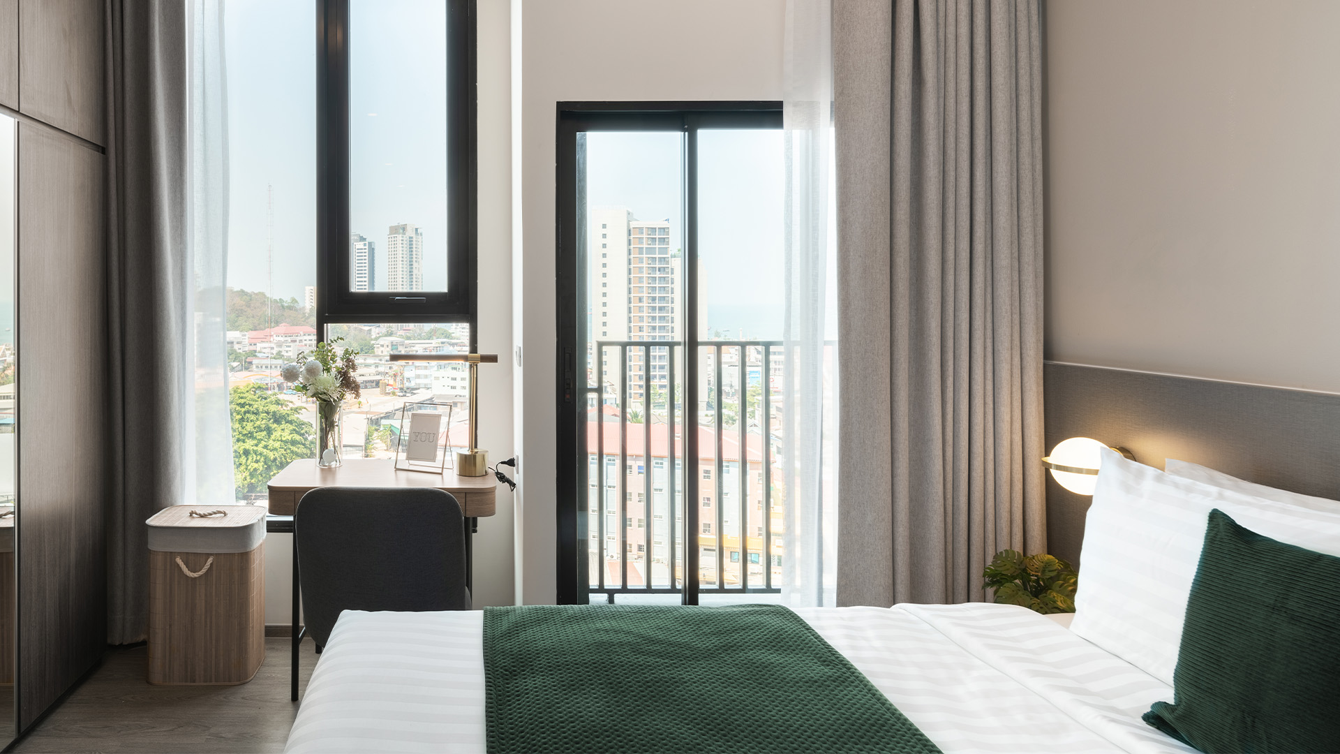 Hampton Sriracha, This luxurious rental condominium Privacy Is Essential